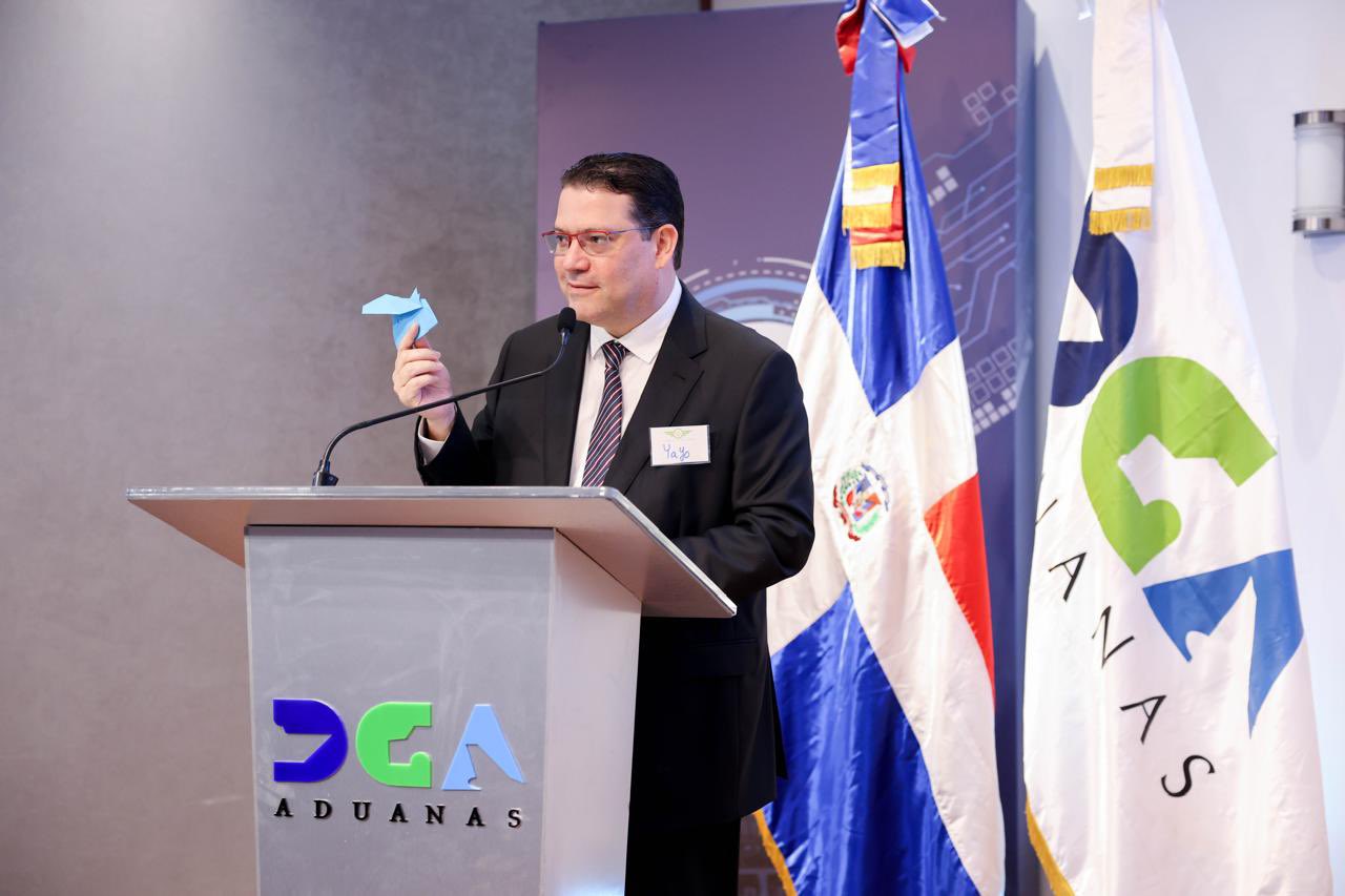 Nuevo plan de Aduanas RD busca convertirla en referente de eficiencia y ...